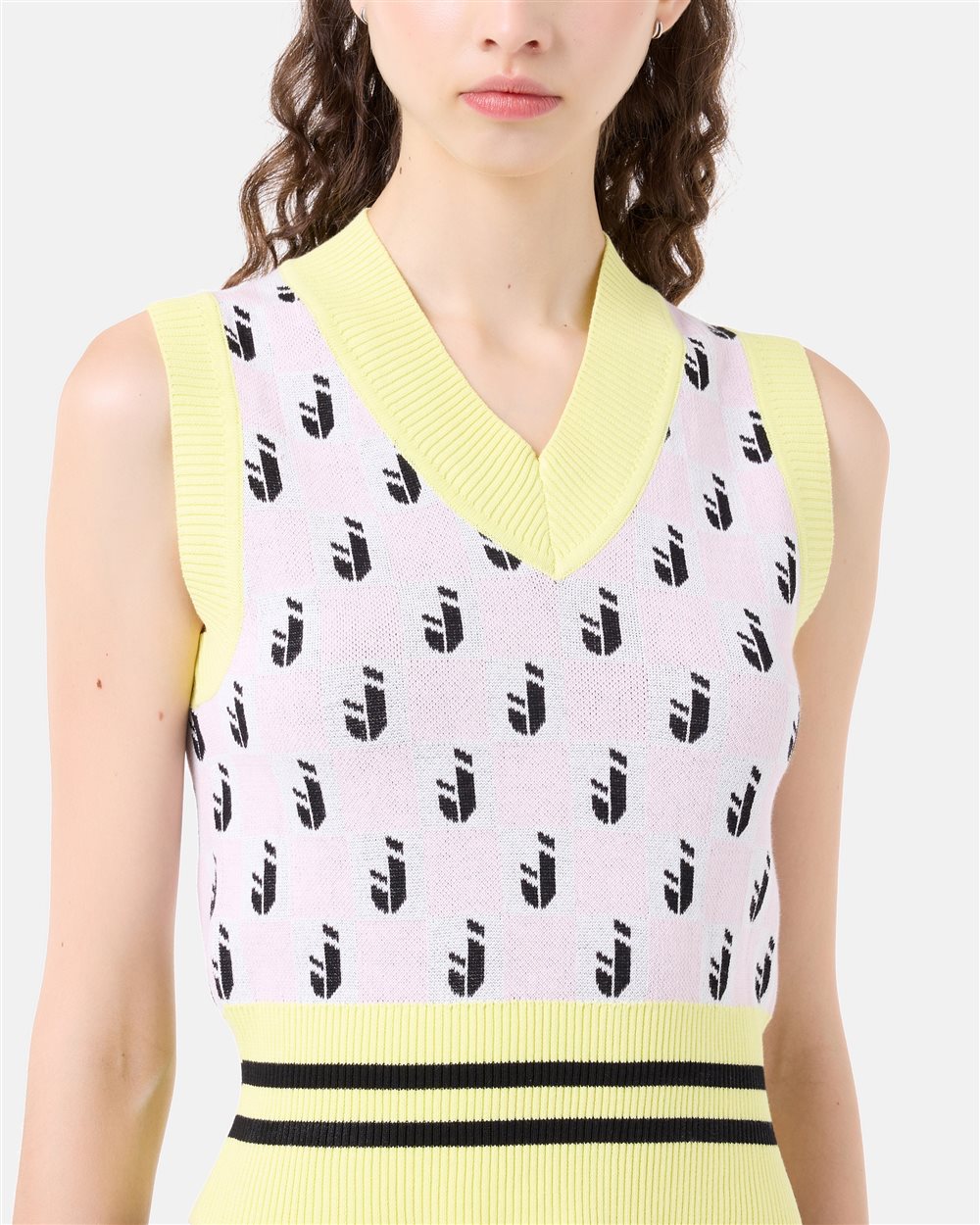 Pink and yellow, pure cotton jacquard V-neck vest with a checkerboard ...